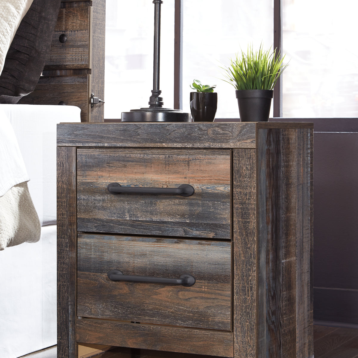 Drystan Multi Nightstand – Redwood Home Furniture