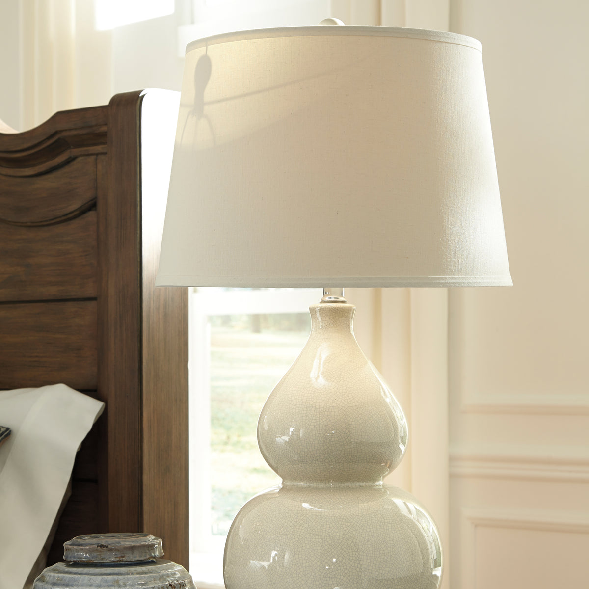 Saffi Cream Table Lamp – Redwood Home Furniture